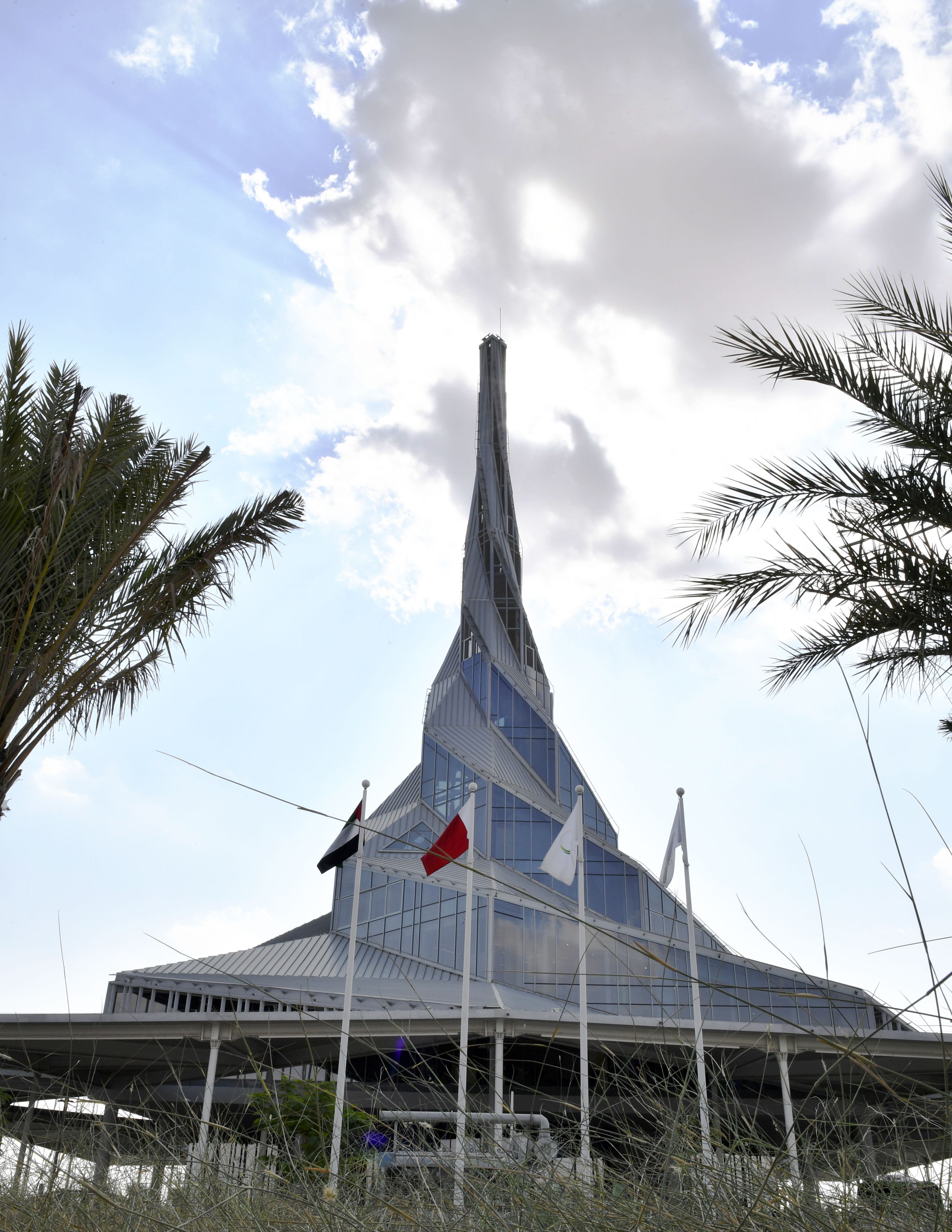 DEWA wins two awards at the MENA Green Building Awards 2020