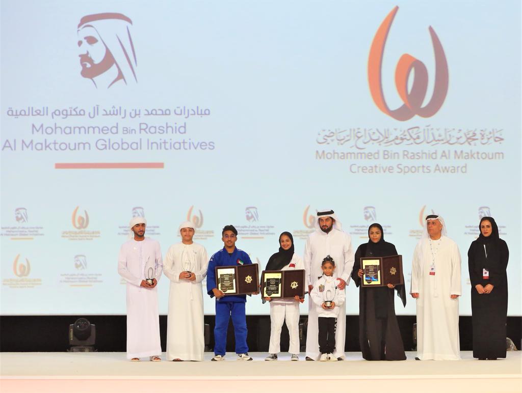 Ahmed bin Mohammed meets with winners of the Mohammed bin Rashid Al ...