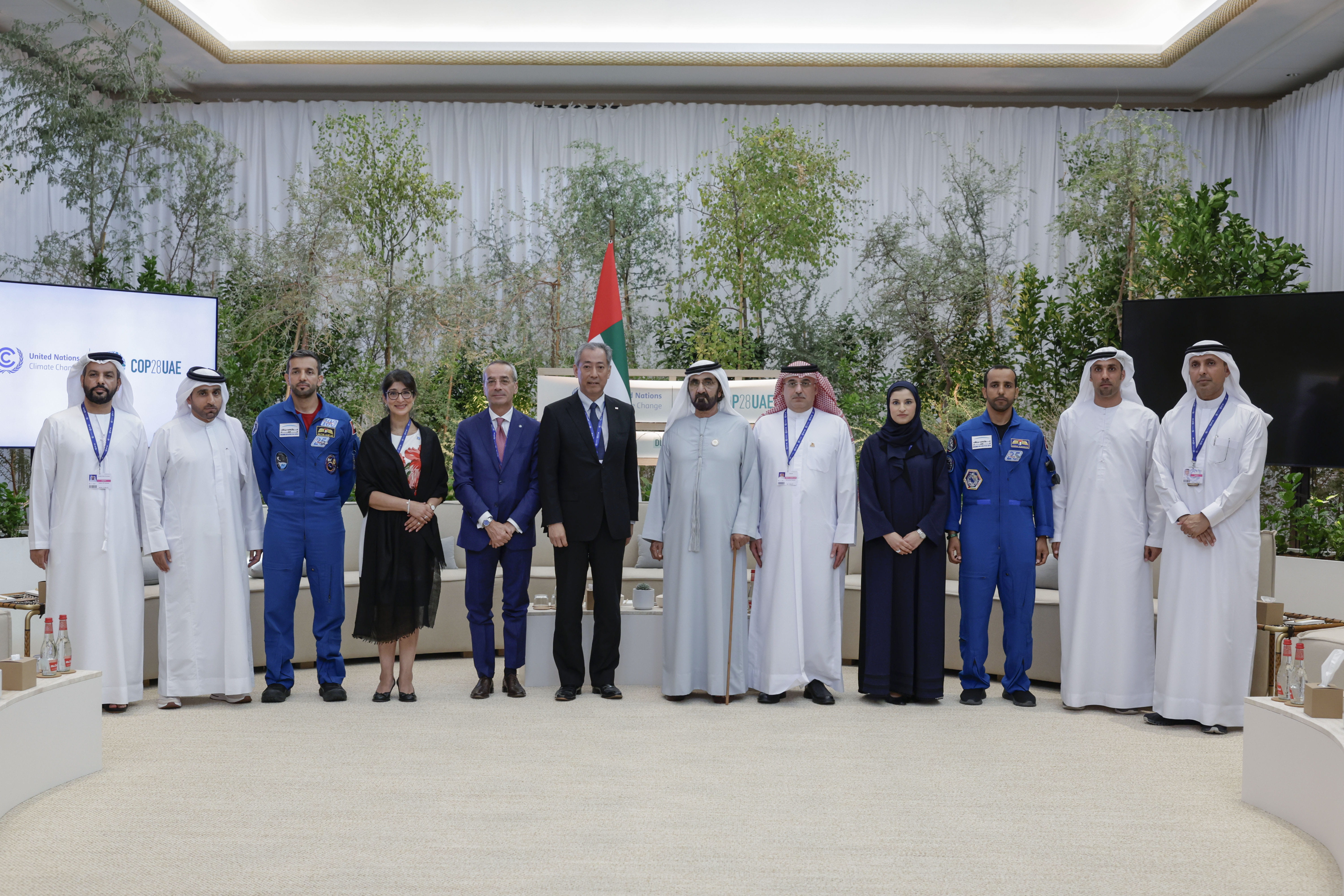 Mohammed bin Rashid meets with climate policy and space sector decision ...