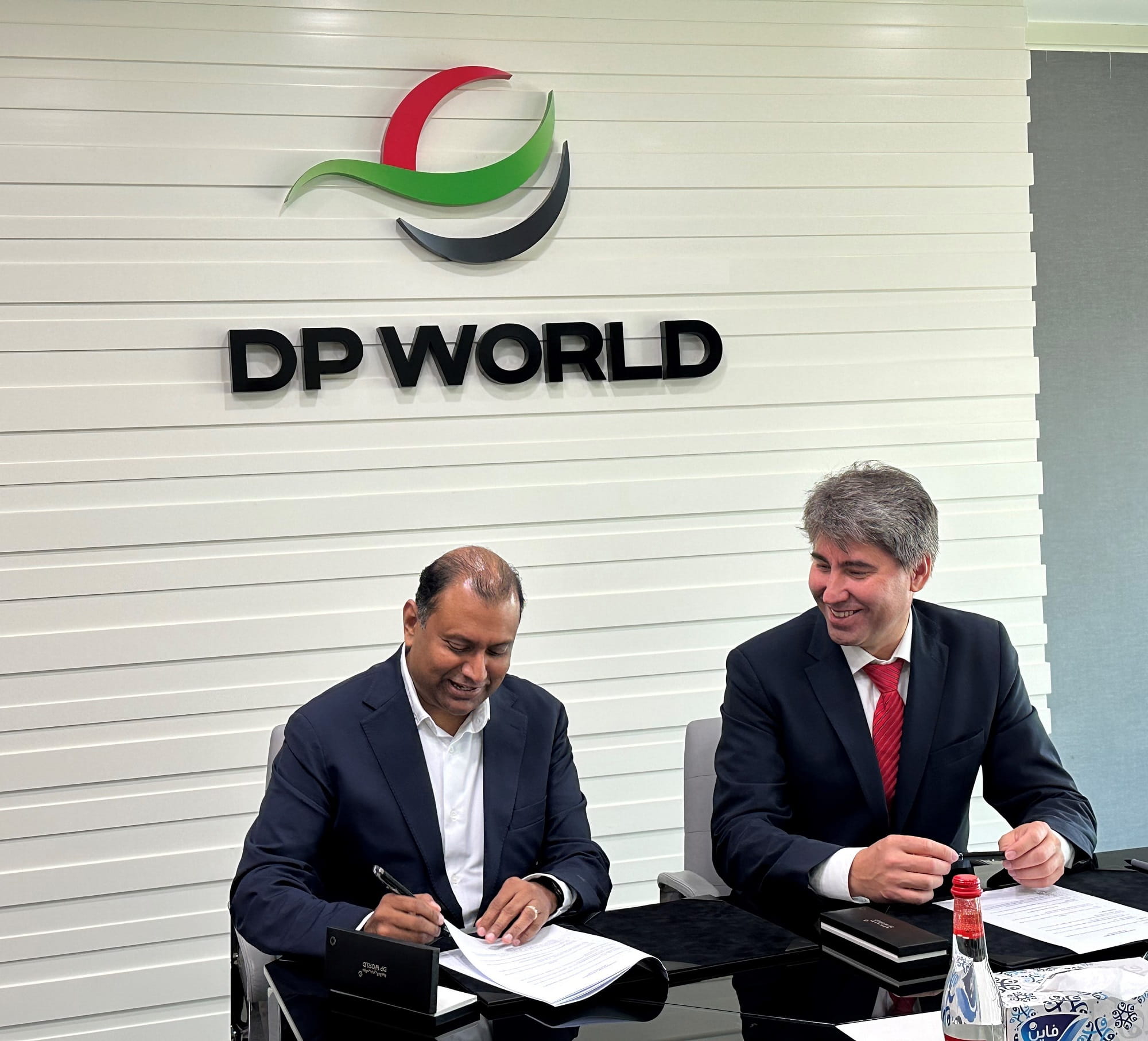 DP World and Caspian Containers partner to digitize global trade.