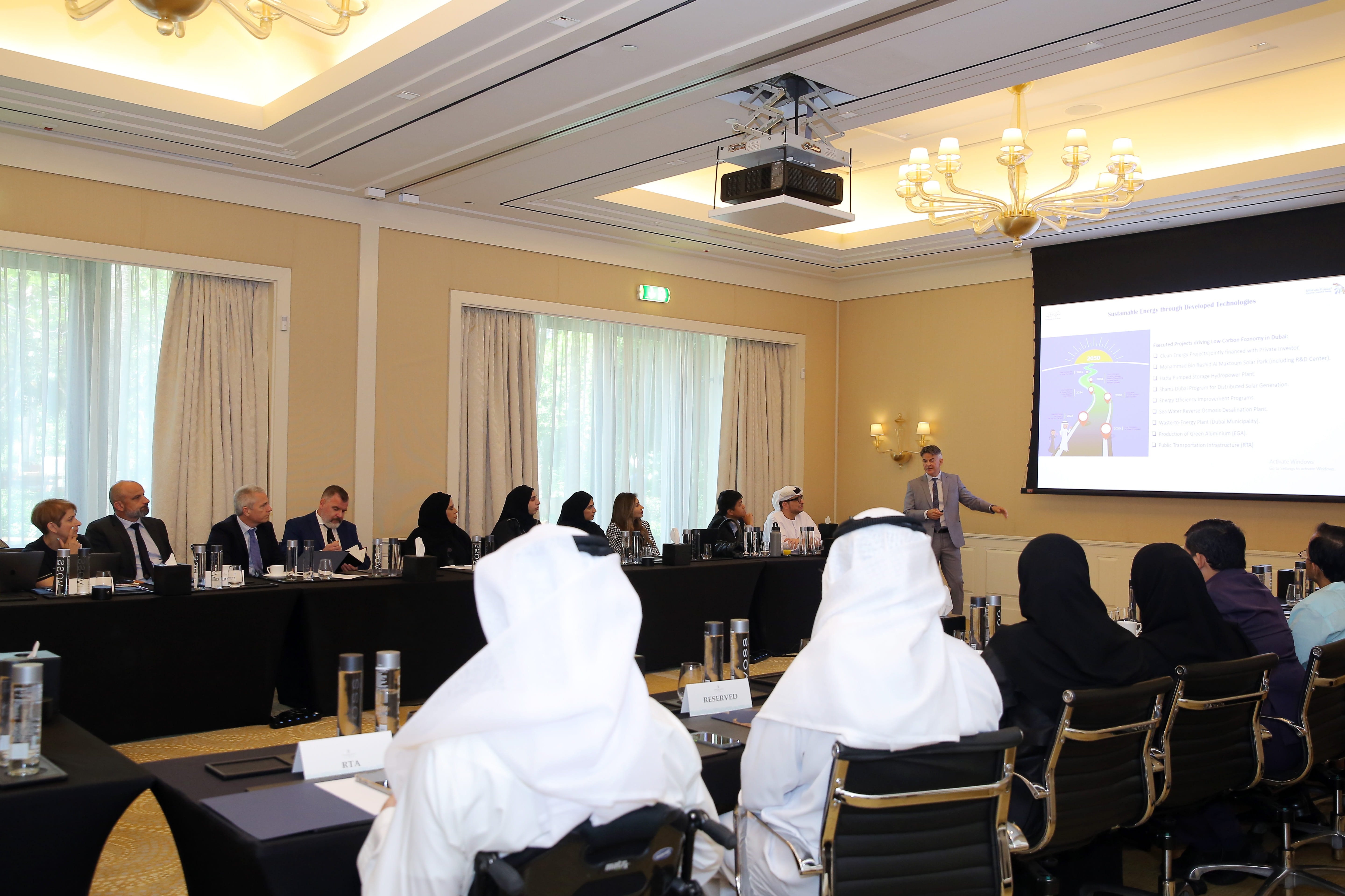 Dubai Supreme Council of Energy reviews Dubai’s initiatives