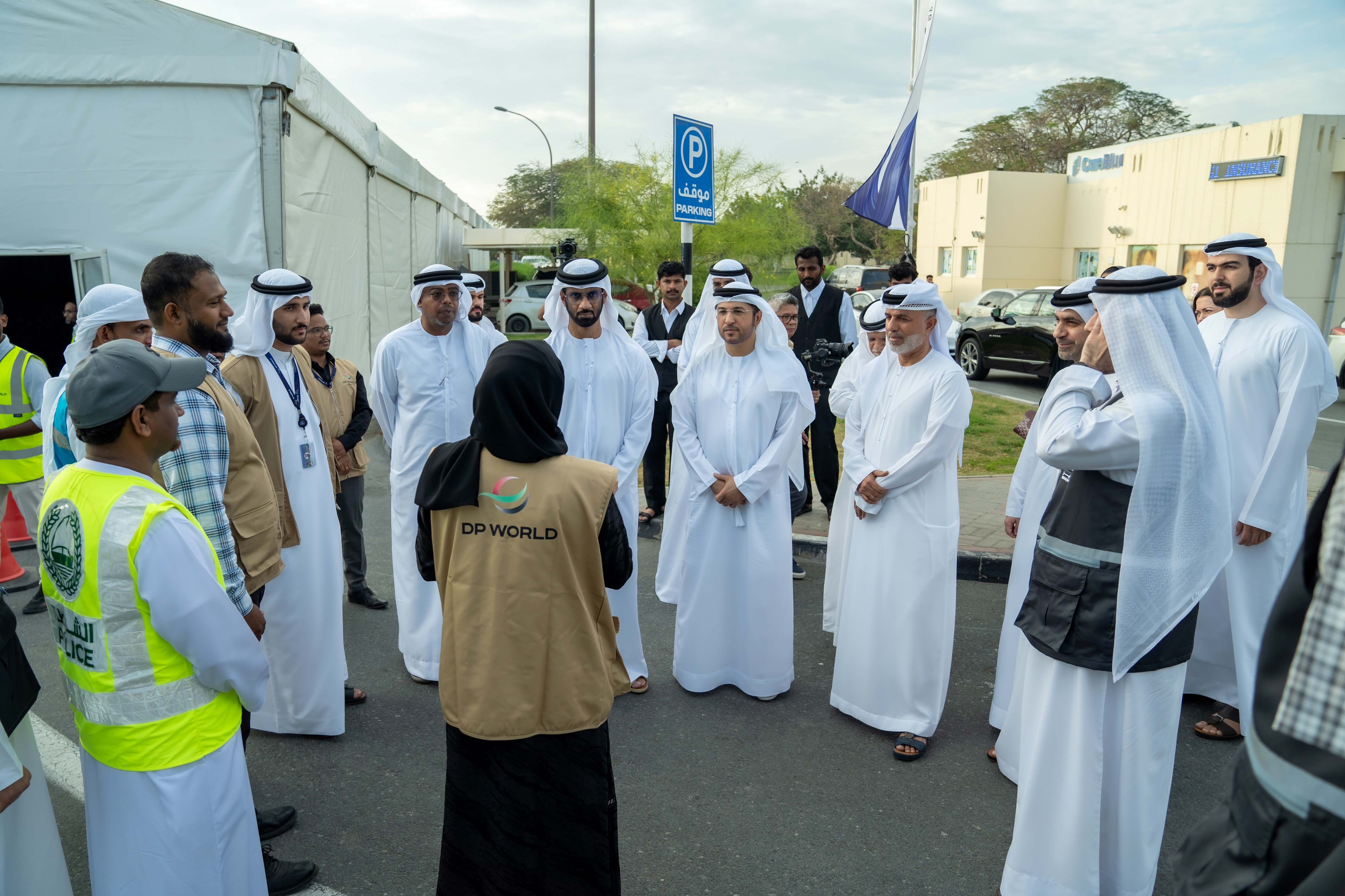 DP World foundation provides over 360,000 iftar meals to workers during ...
