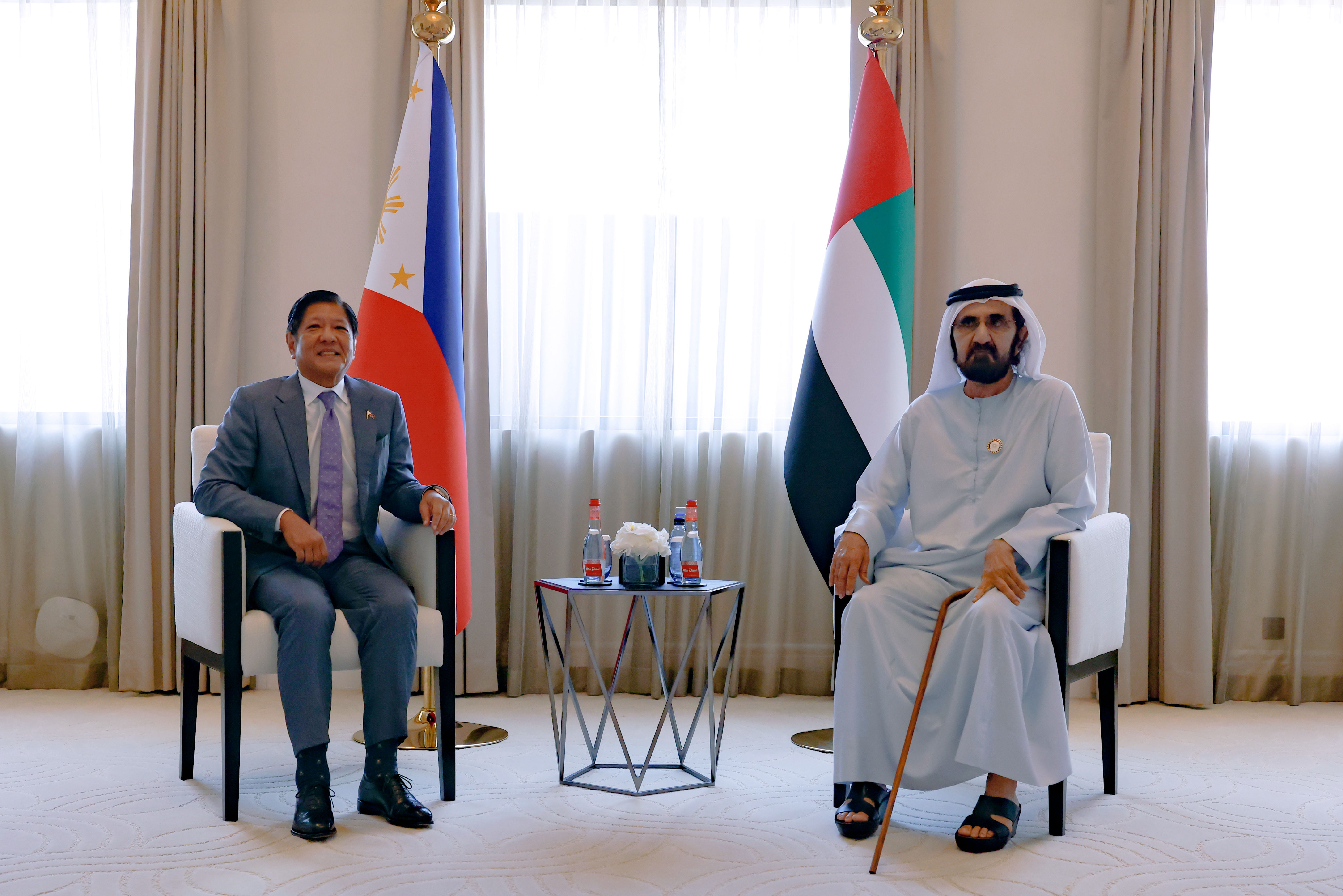 Mohammed bin Rashid meets with President of the Philippines