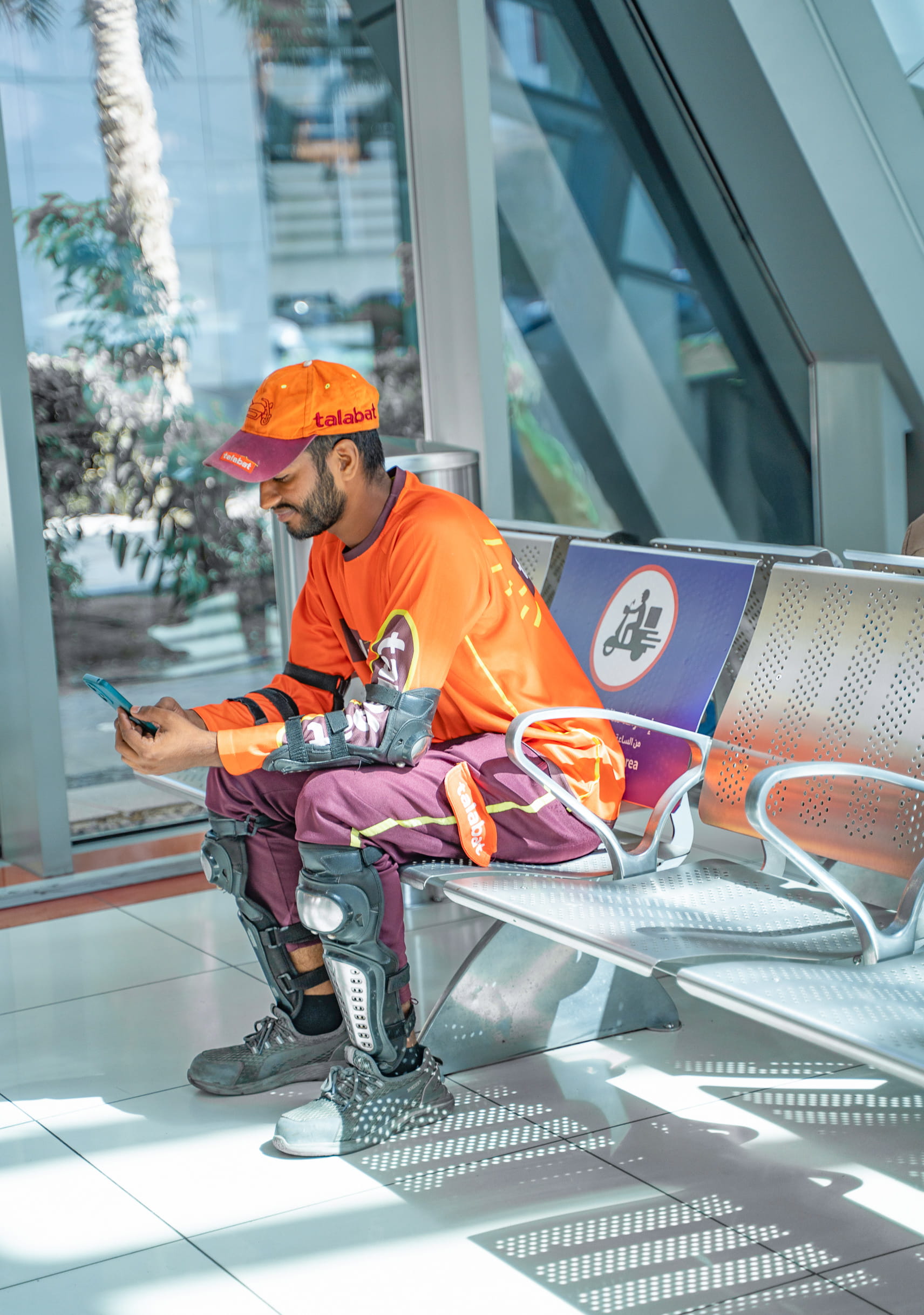 RTA Provides 15 Temporary Rest Areas for Delivery Bike Riders at Bus ...