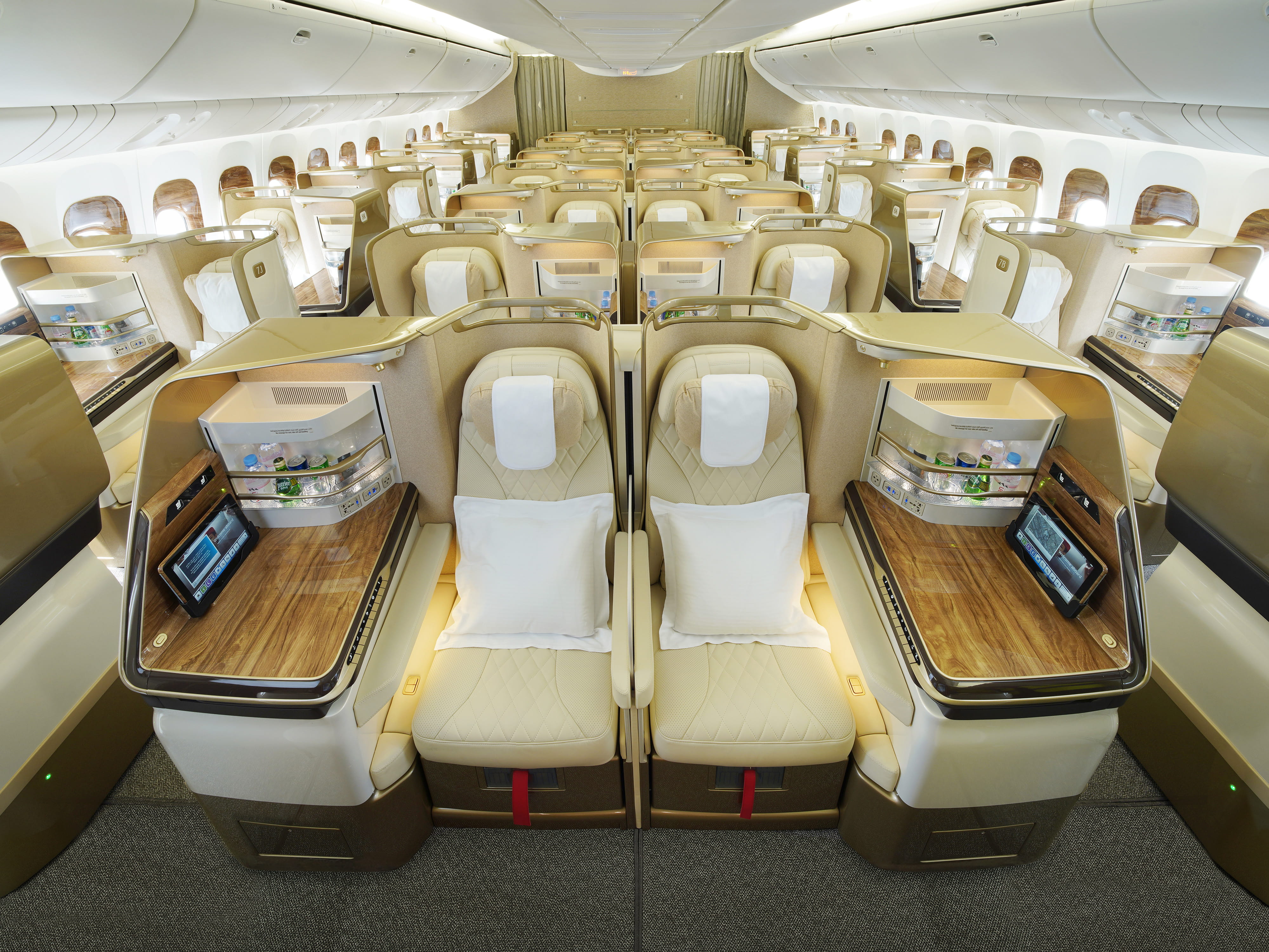 Emirates introduces retrofitted Boeing 777 to Madrid