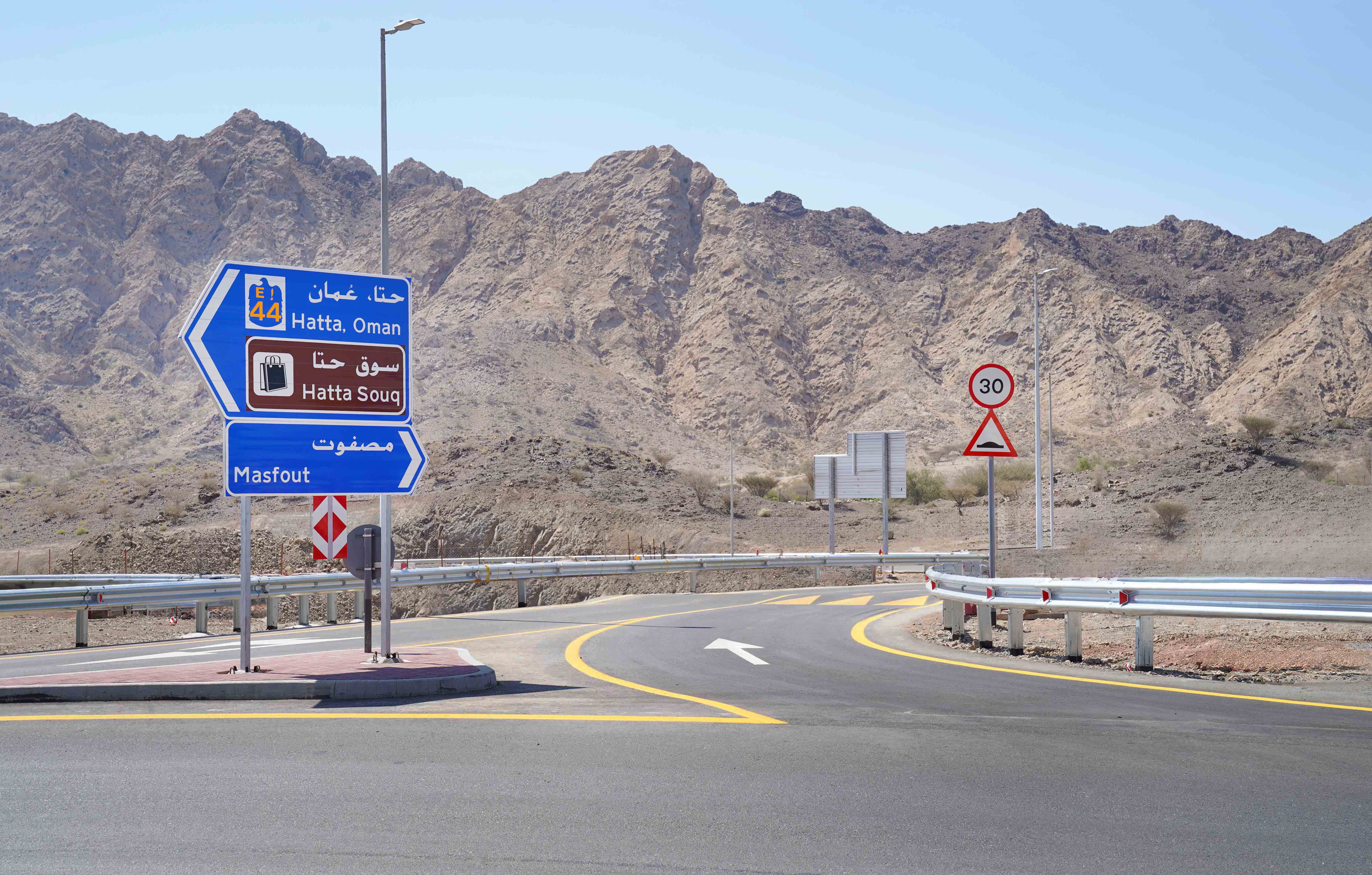 RTA Carries Out Roadworks Leading to Hatta Souq Roundabout
